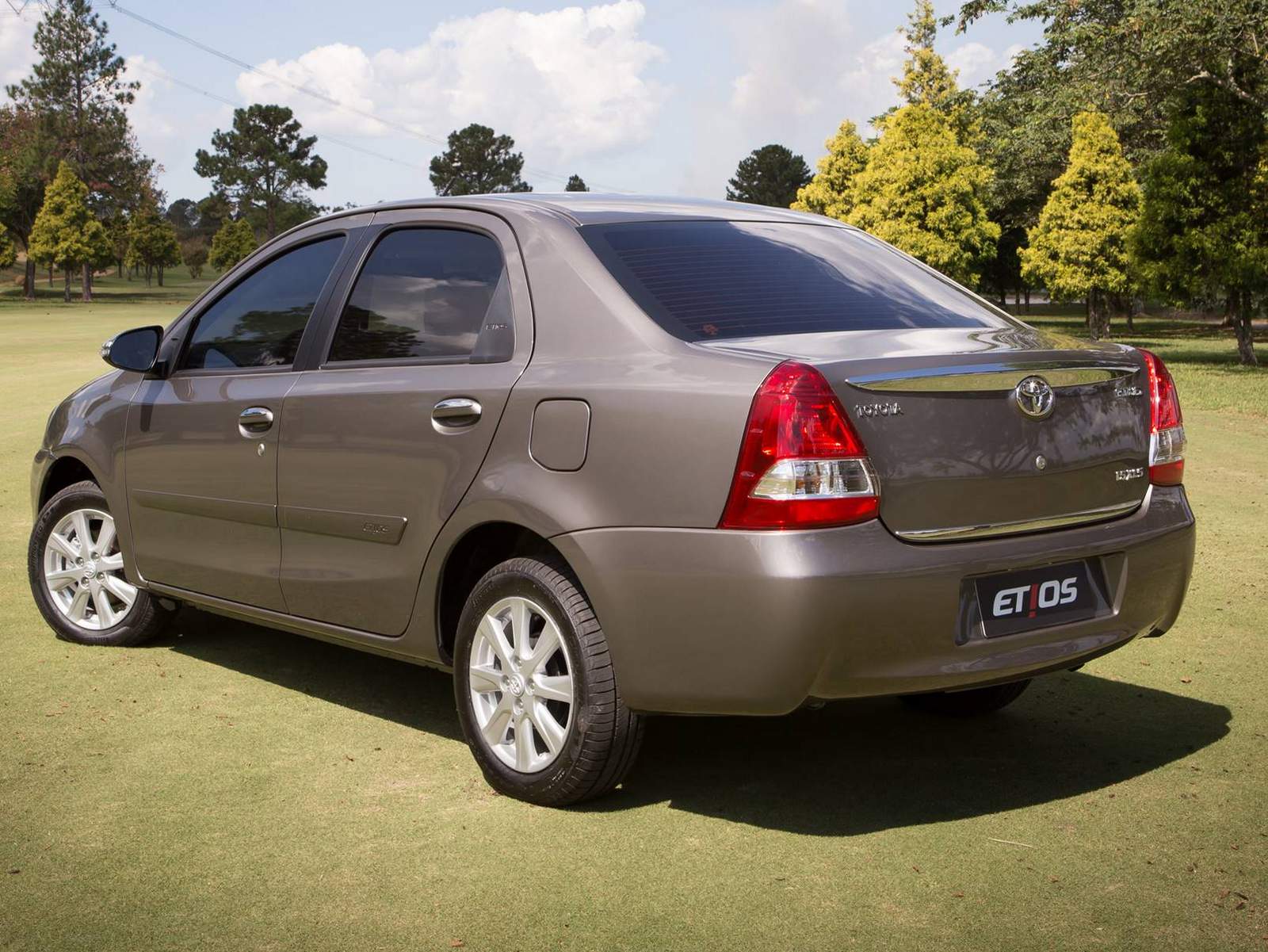 Etios Sedã 1.5 Automático: preço, consumo, desempenho