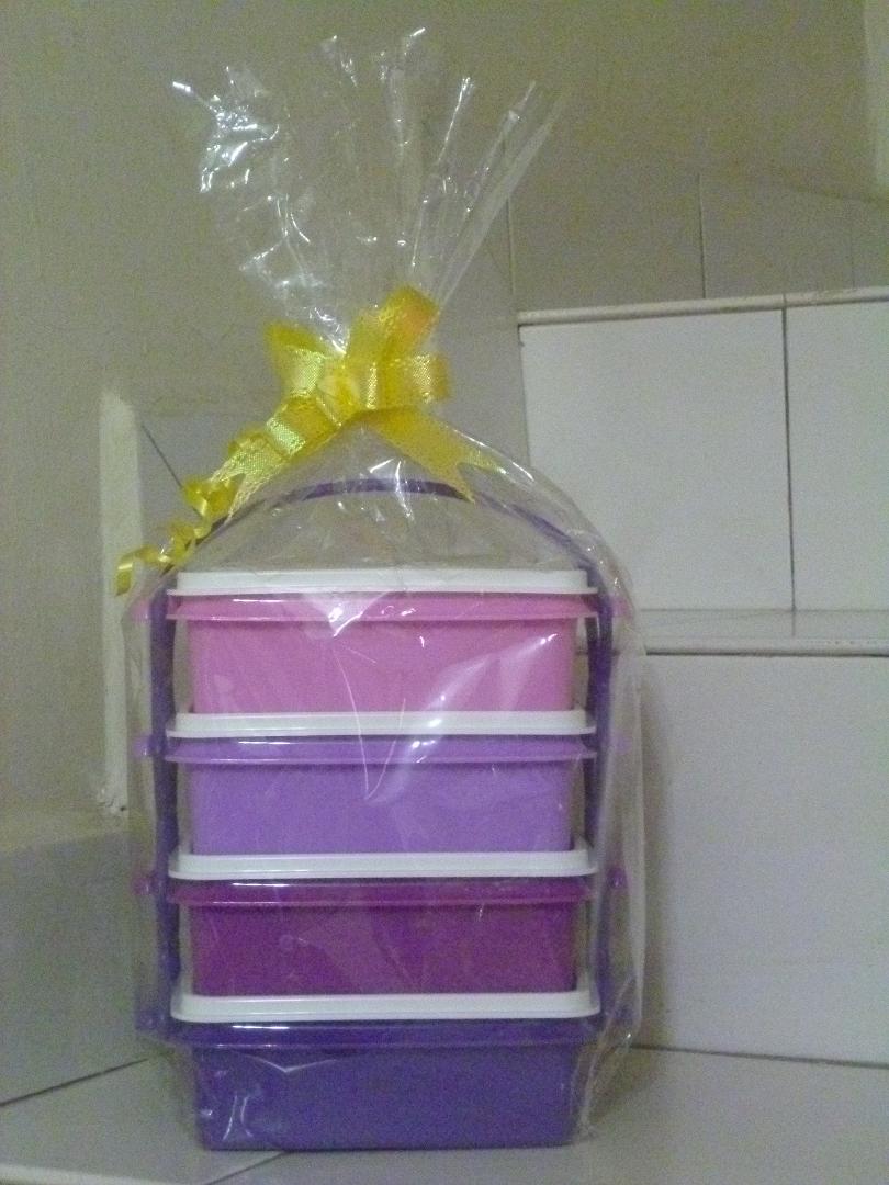 TUPPERWARE AILEEN: GIFT IDEAS FOR ANY HAPPY OCCASIONS