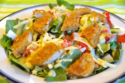 Family Food Finds: Red Robin-Style Chicken Tender Salad