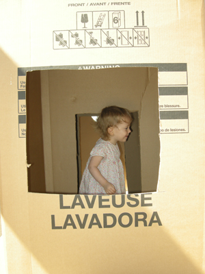 Fun with cardboard boxes – professional-mothering.com