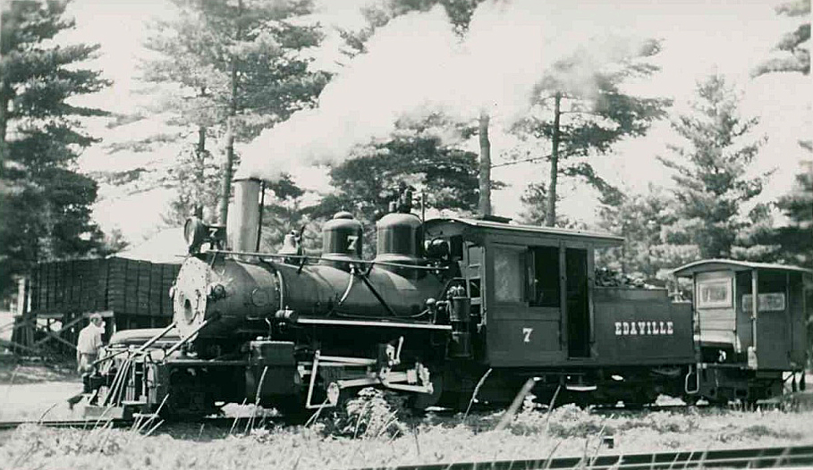 Trackside Scenery: Edaville #7