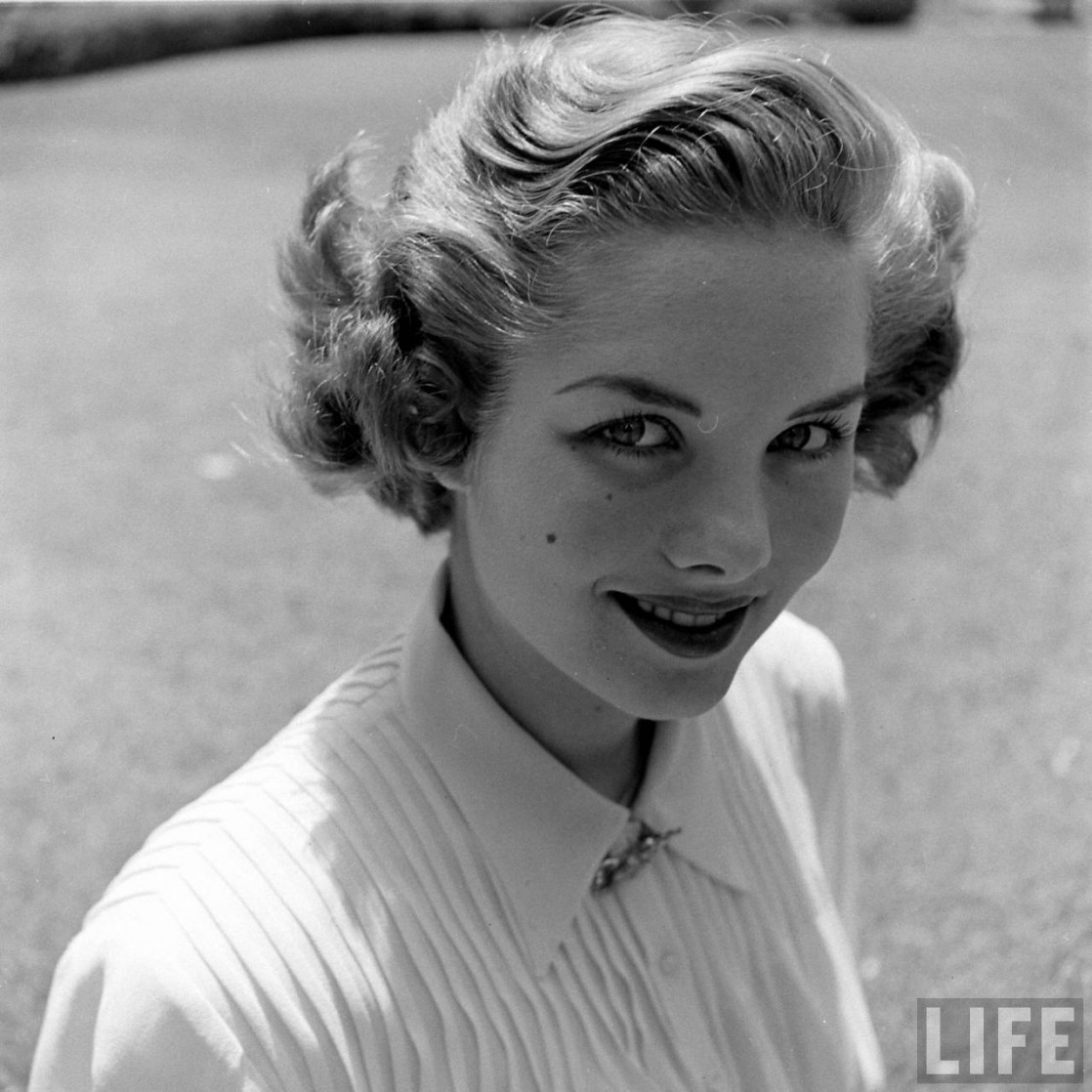 Slice of Cheesecake: Colleen Townsend, pictorial