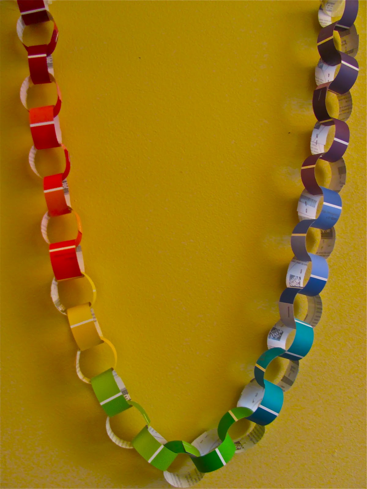 The Chocolate Muffin Tree: Paint Chip Rainbow Chain