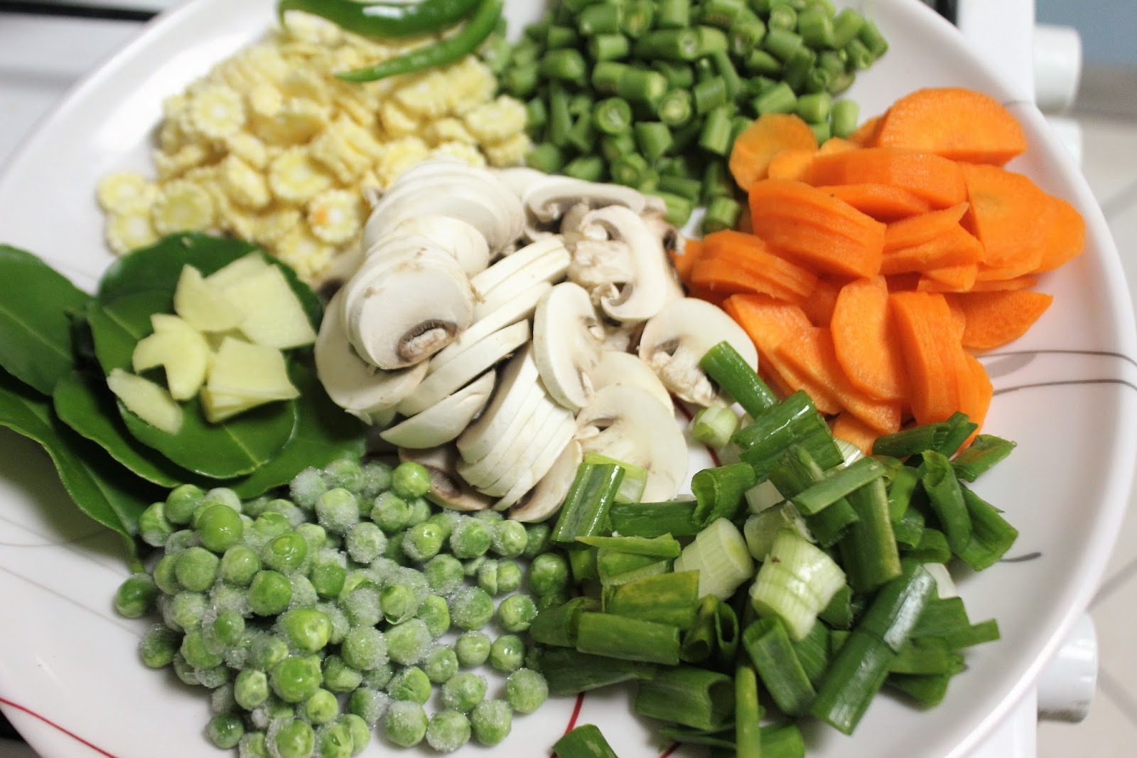 Bethica's Kitchen Flavours: Tom Yum Vegetable Soup