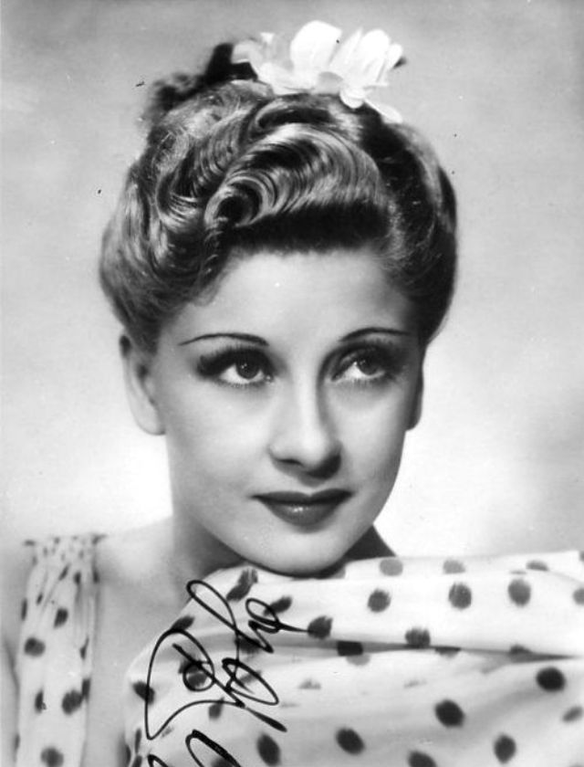 Vintage pics: 22 συναρπαστικές Ιταλίδες σταρς του 1930 - Carmen Boni ...