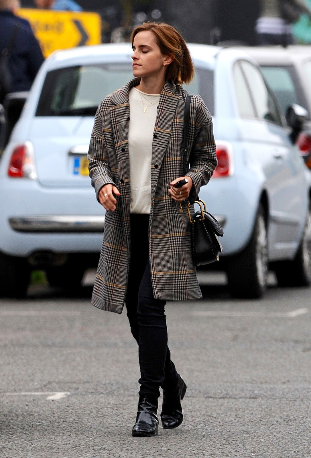 Emma Watson Updates: Emma Watson out and about in London [June 03, 2016]