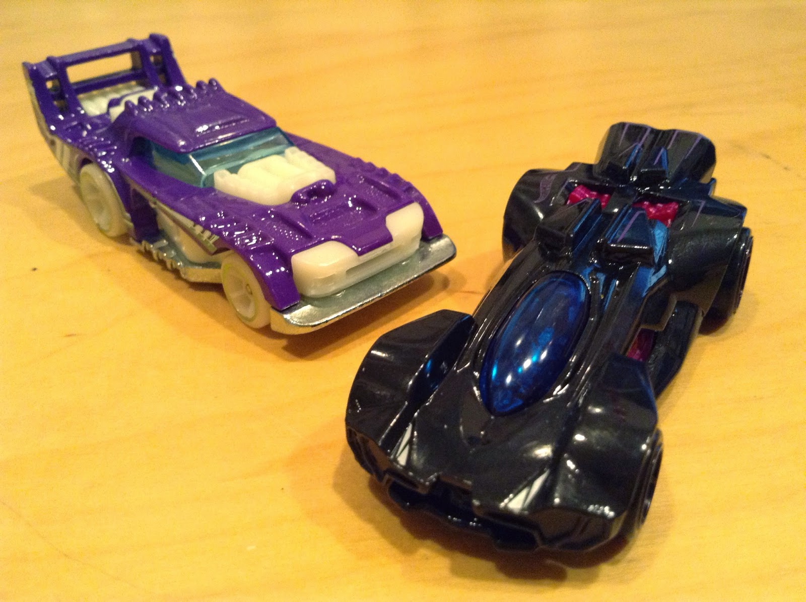 JULIAN'S HOT WHEELS BLOG: Rev Rod & Two Timer