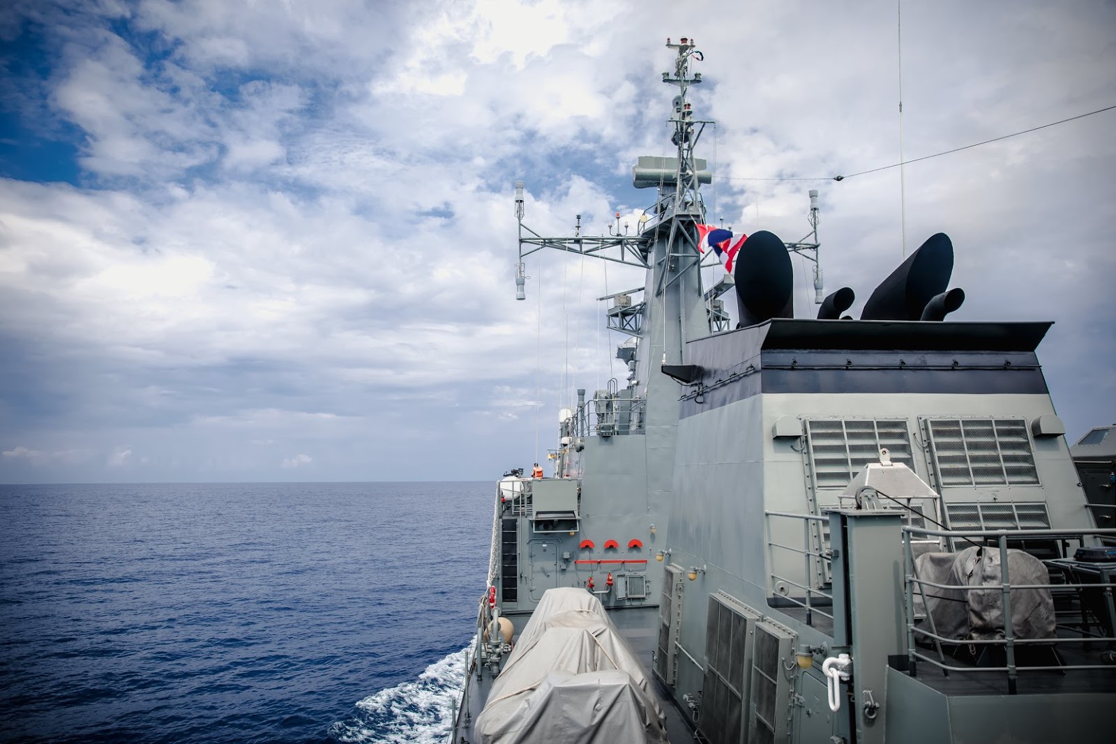 THAIDEFENSE-NEWS: ภาพกิจกรรม หมู่เรือฝึกนักเรียนนายเรือ "Sea Training 2018"