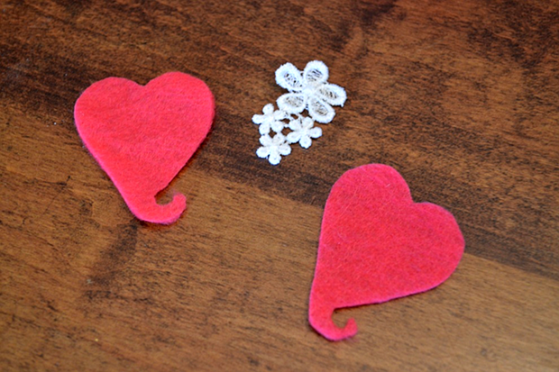 Art Threads: Beaded Valentine Pin