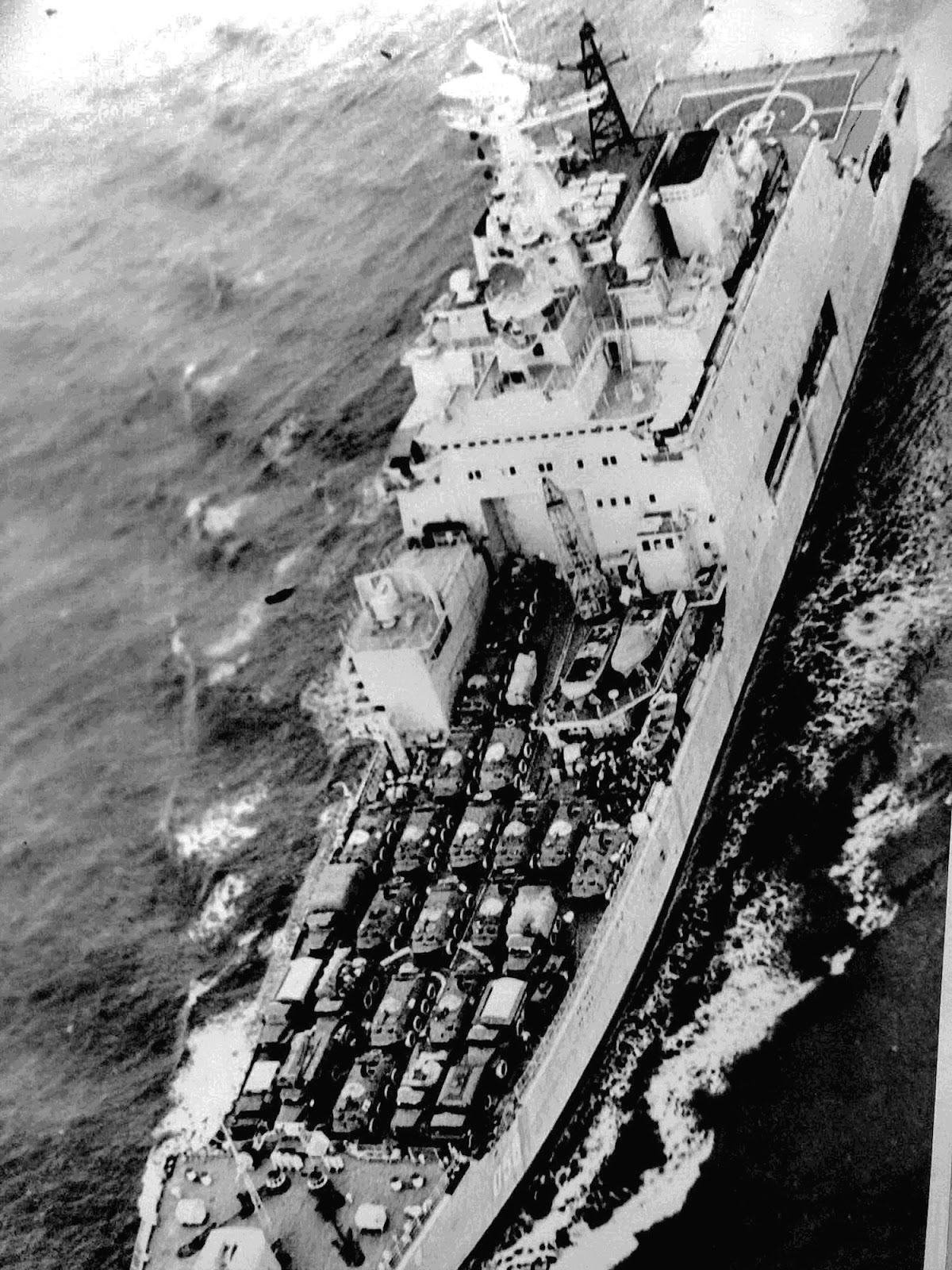 Naval Analyses: WARSHIPS OF THE PAST: Ivan Rogov class large landing ...