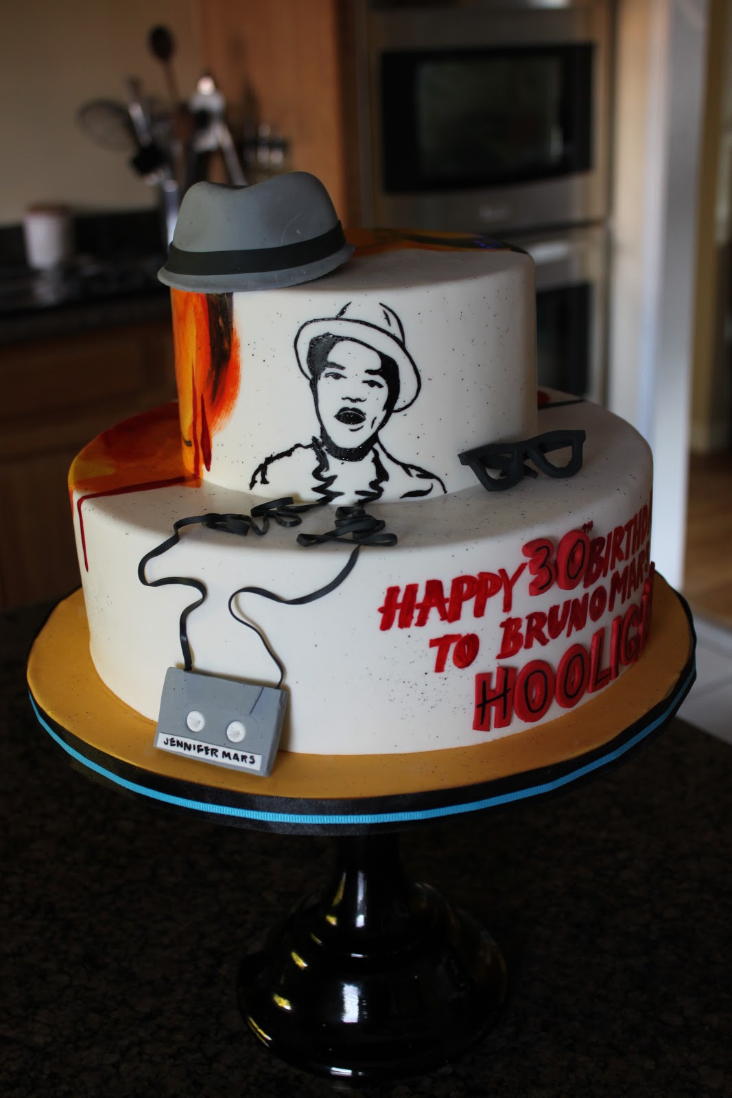 kkk 3walp: Bruno Mars Cake