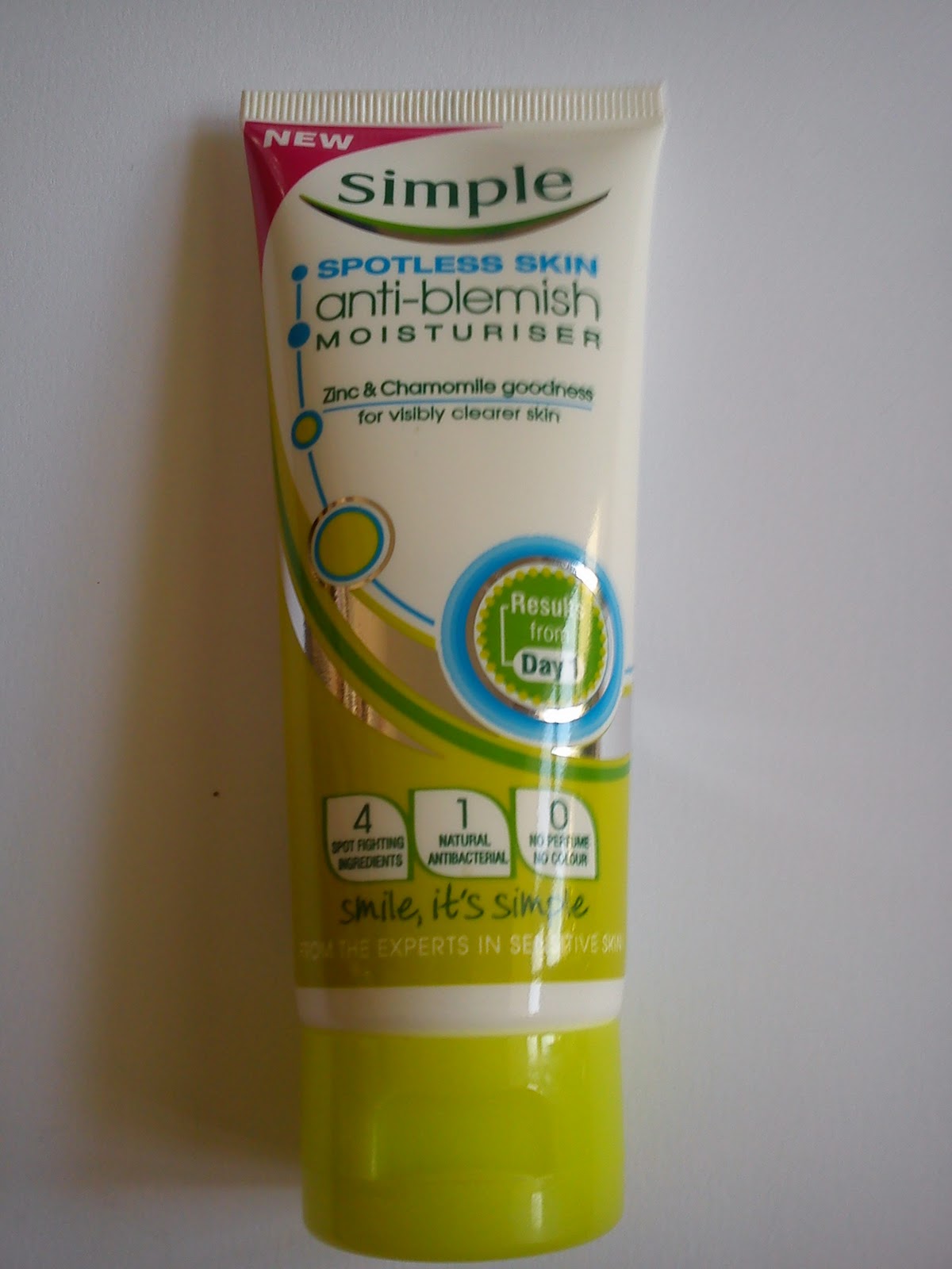 Simple Spotless Skin Anti-Blemish Moisturiser Review - Paperblog
