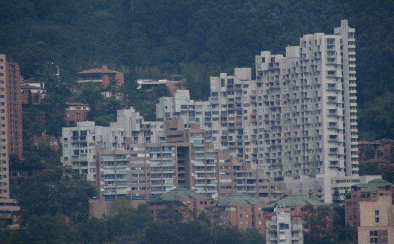 Retazos de la vida: EDIFICIO SPACE