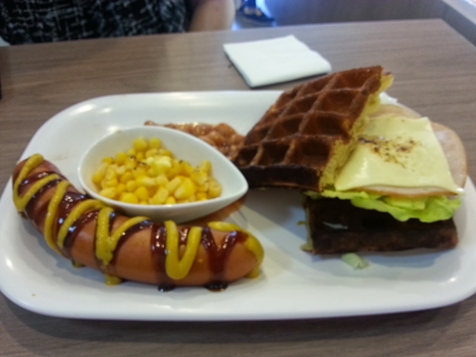 Mia's Review: Wafflelicious ~ MollyMia
