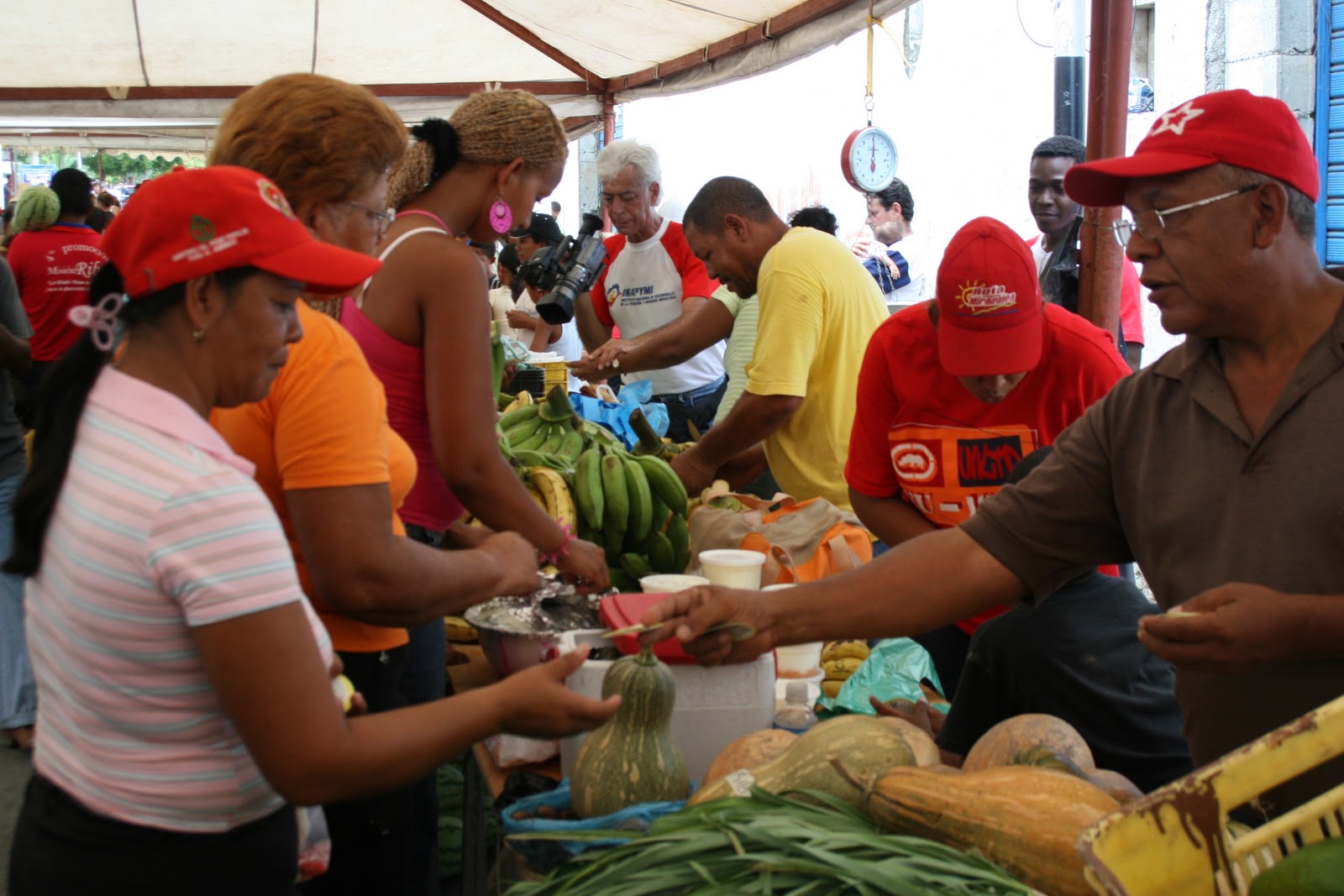RED NACIONAL DE SISTEMAS DE TRUEKE: LA HISTORIA DE LOS SISTEMAS DE ...