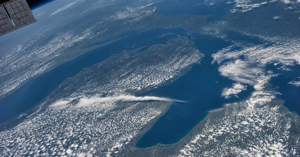 Lifelong Michigander: Live from Michigan...It's Saturday Night!