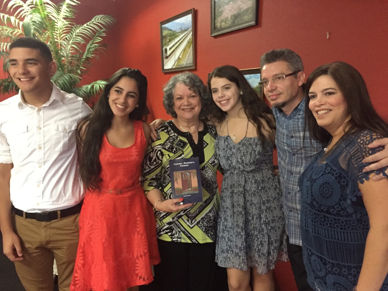 ELILUC presenta Eventos Culturales y mas...: Rosa Fuentes presenta su ...