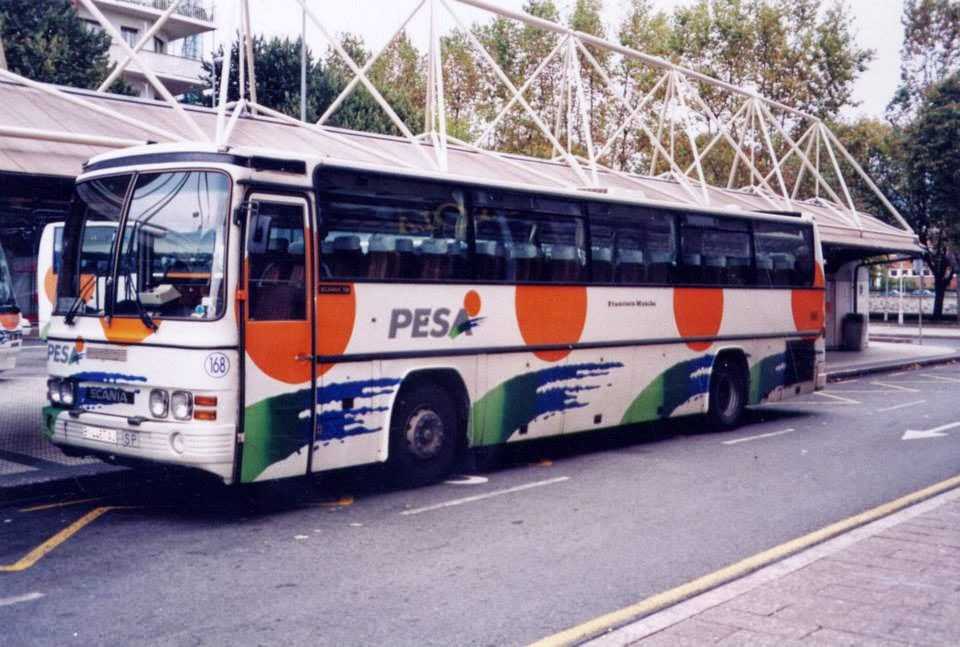 Transportesdeuskadi: Autobuses de PESA con la decoración antigua