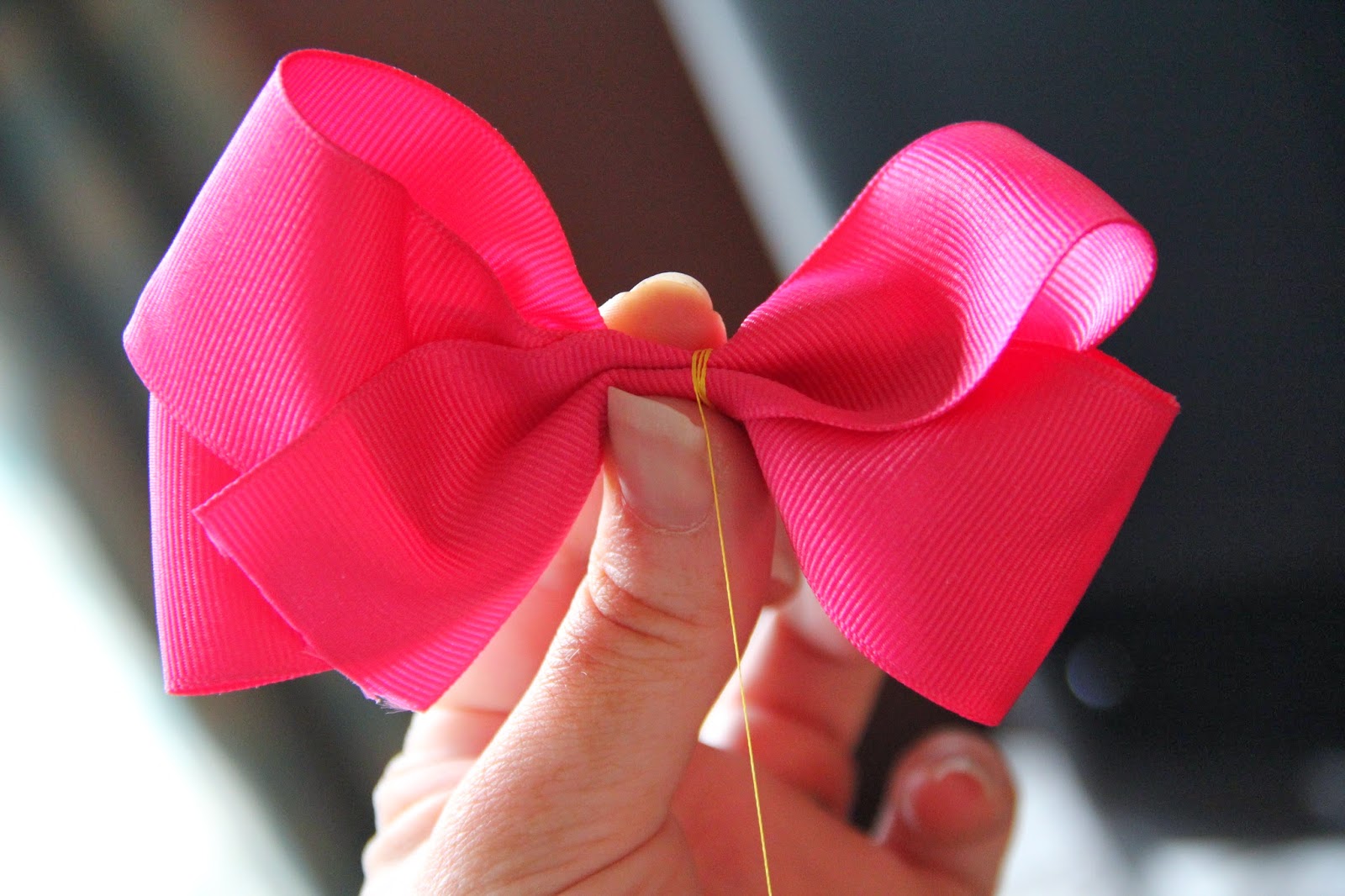A Little Bolt of Life: DIY Boutique Bows