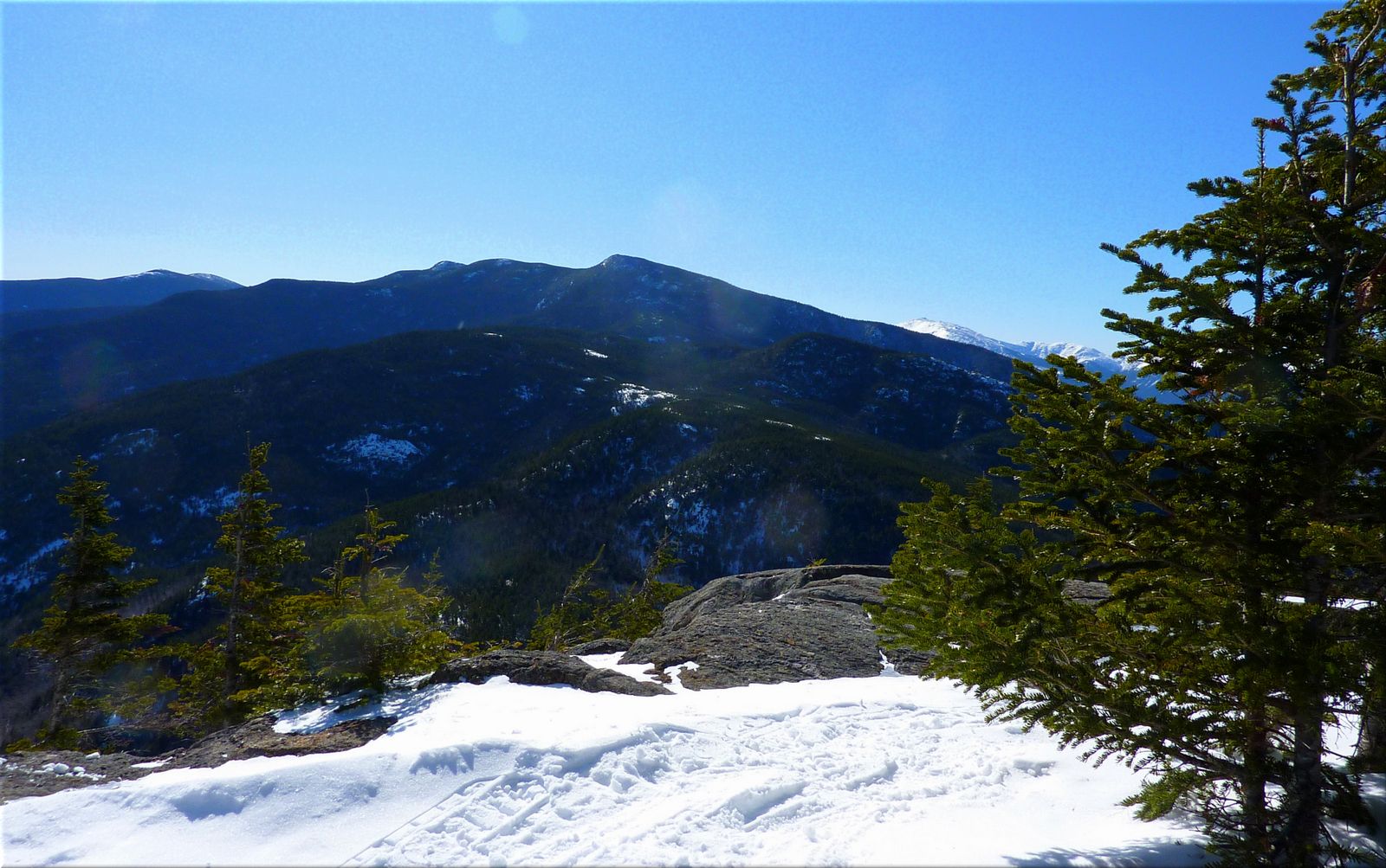 1HappyHiker: Nameless Destinations near Mt. Moriah in the Carter Range
