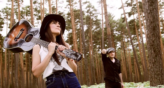 Canciones de Amor en Español y Música Romántica: Biografía de Amaral