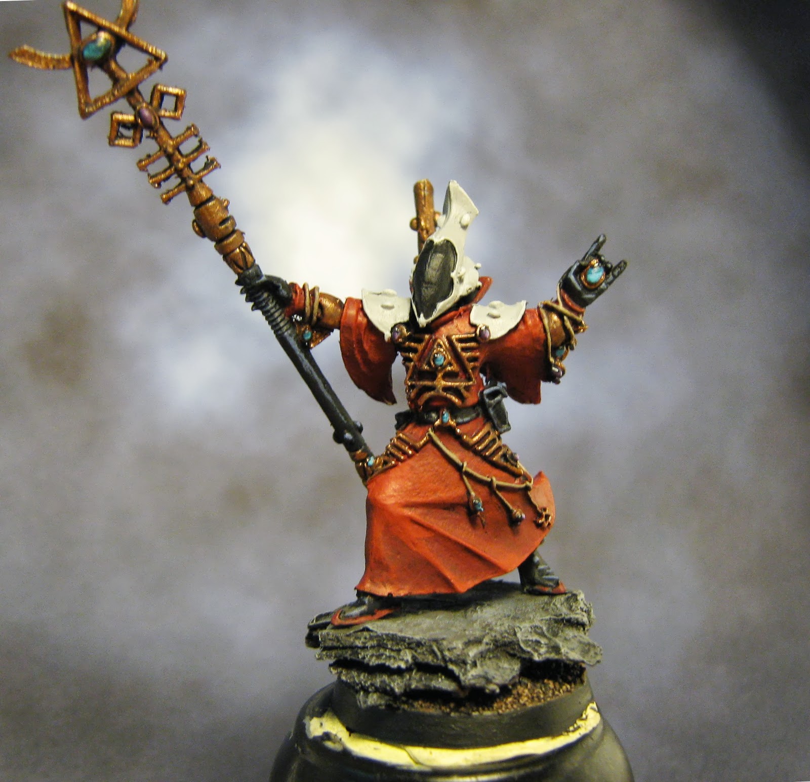 Hard-Edge Painting: Eldar Spirit Seer