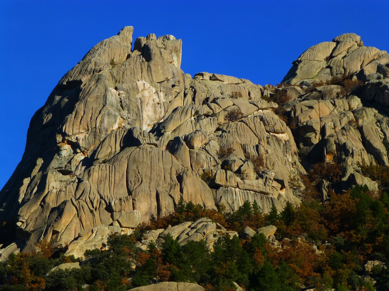 VEREDAS Y CIMAS: Balcones de la Pedriza. Collado de la Dehesilla y la ...