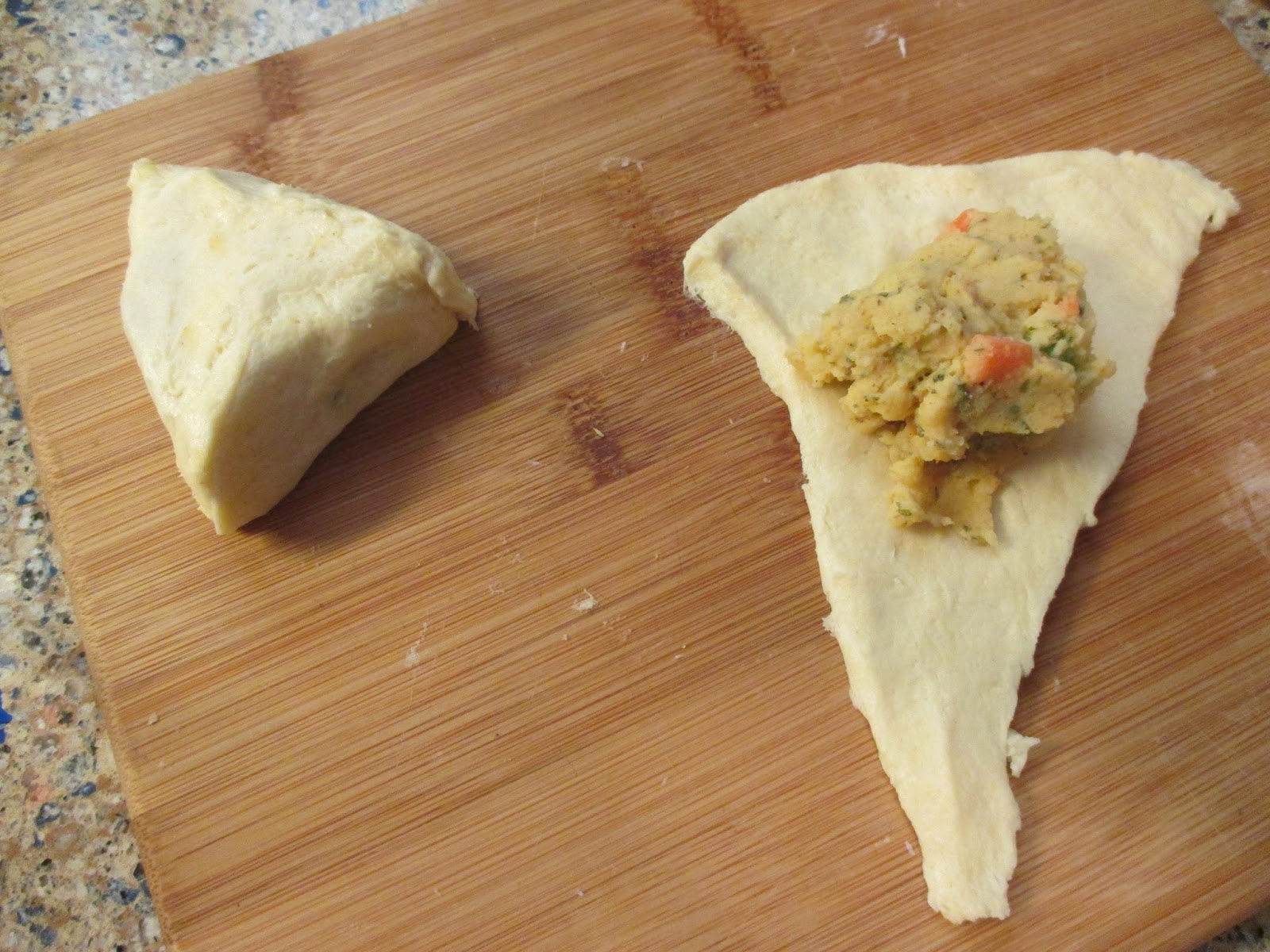 ThisIsWhyKtcIsHot: Vegetable Samosas