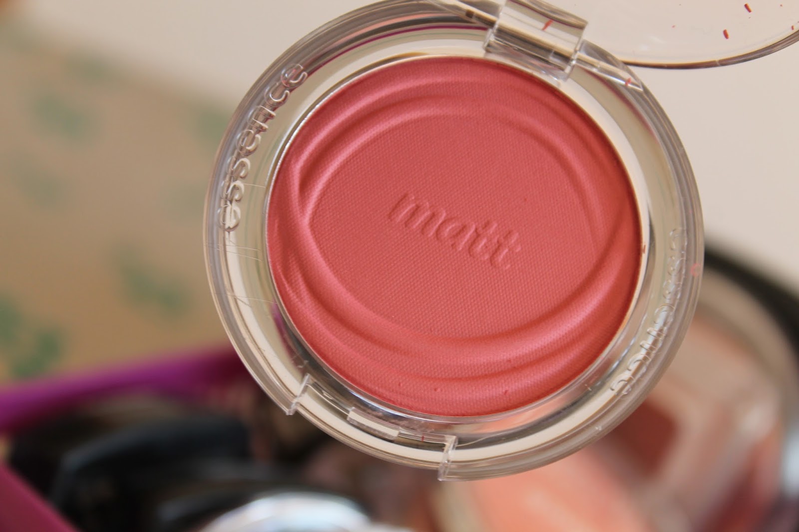 CATRICE - LOVE, ROSIE! & ESSENCE - BERRY ME UP!, MAT RUMENILA ...