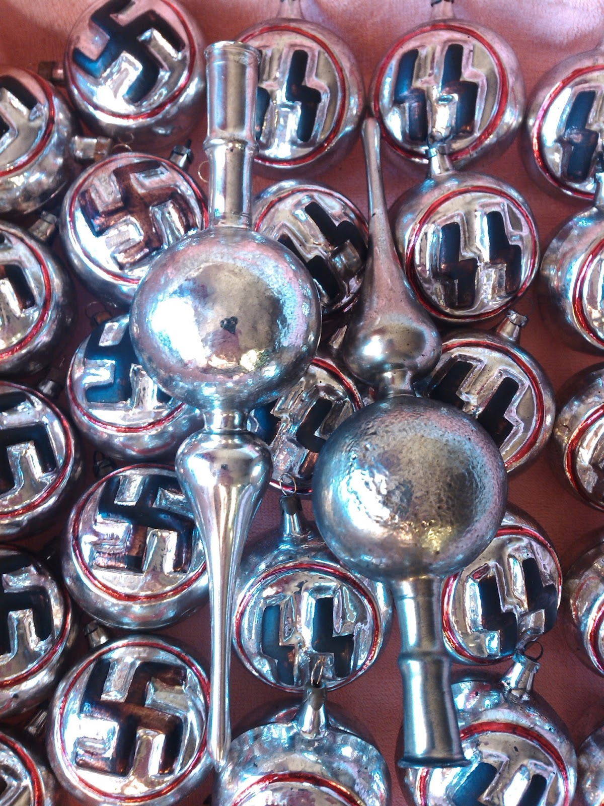 germanmilitariaww2: HITLER SWASTIKA REICHSFUHRER SS HIMMLER RELIC ...