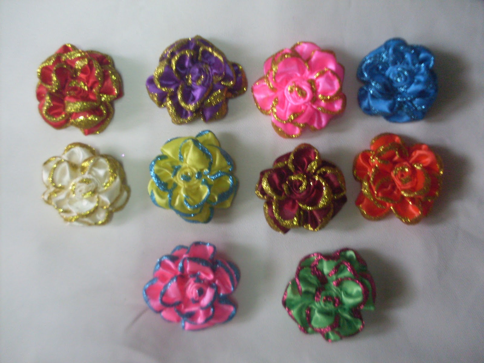 brooch bunga reben