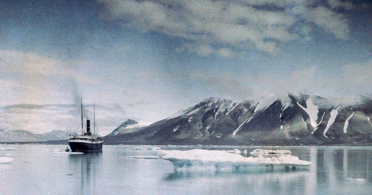 Fascinating Photographs of a Family’s Adventures Provide a Rare Look ...