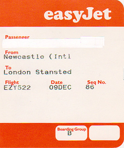 The traveler's drawer: EASYJET. Boarding pass for the flight EZY522 ...