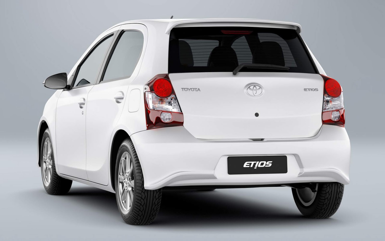 Toyota Etios 2019: preços e especificações - Hatch e Sedã