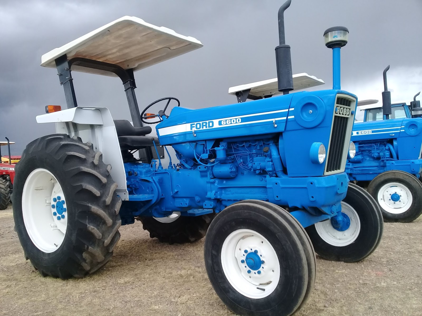 MAQUINARIA AGRICOLA INDUSTRIAL: Tractor Ford 6600 $10,500 Dlls (6 ...