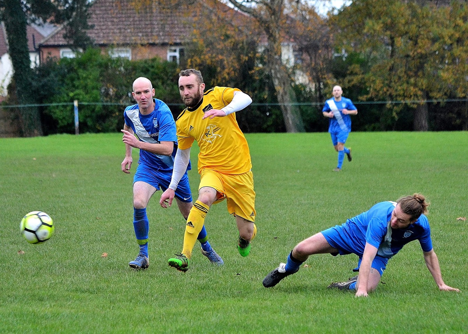 Hopping Around Hampshire: Netley Central Sports v Infinity