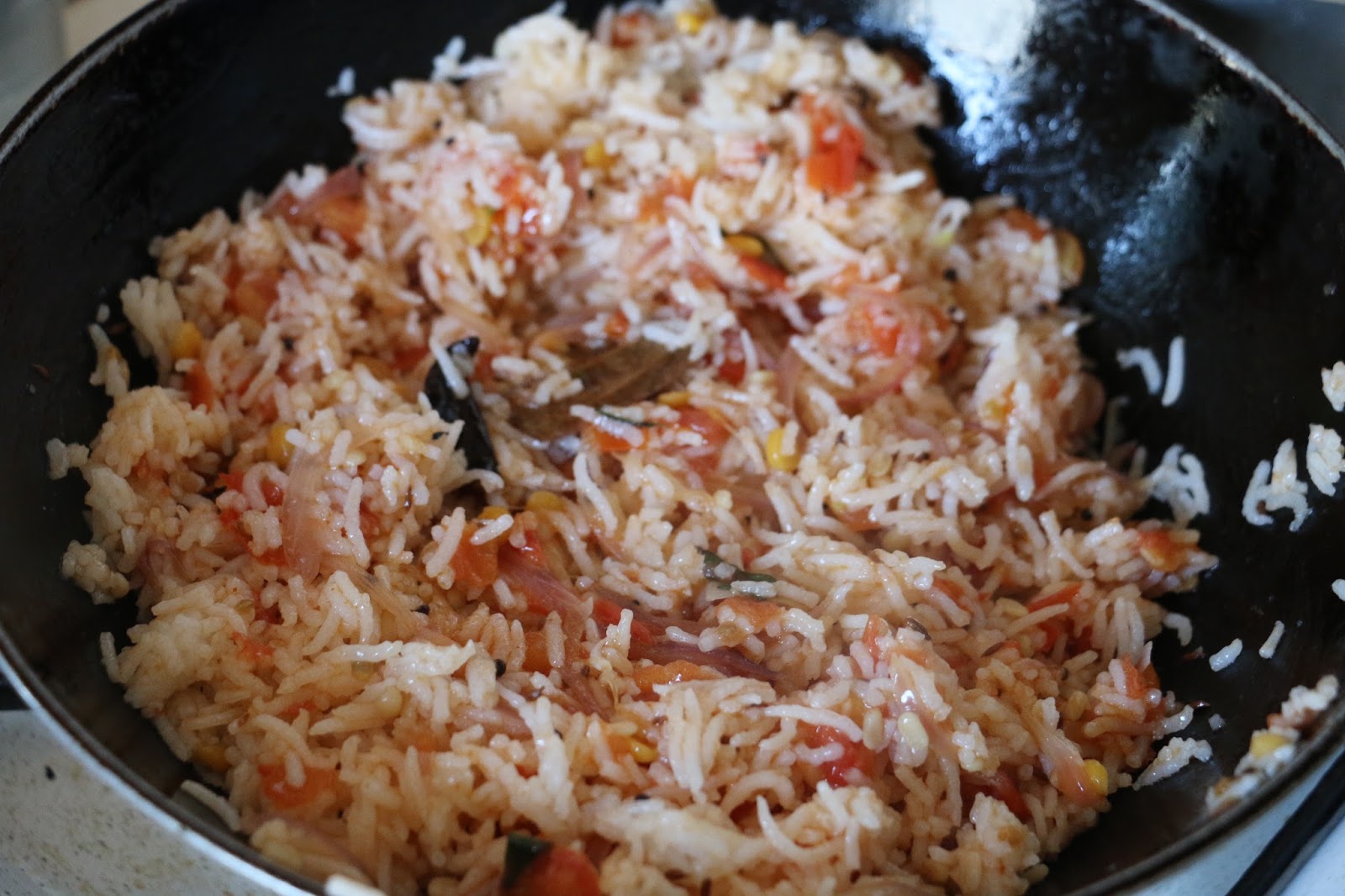 yummy delight for u: Tomato rice recipe, how to make tomato fried rice