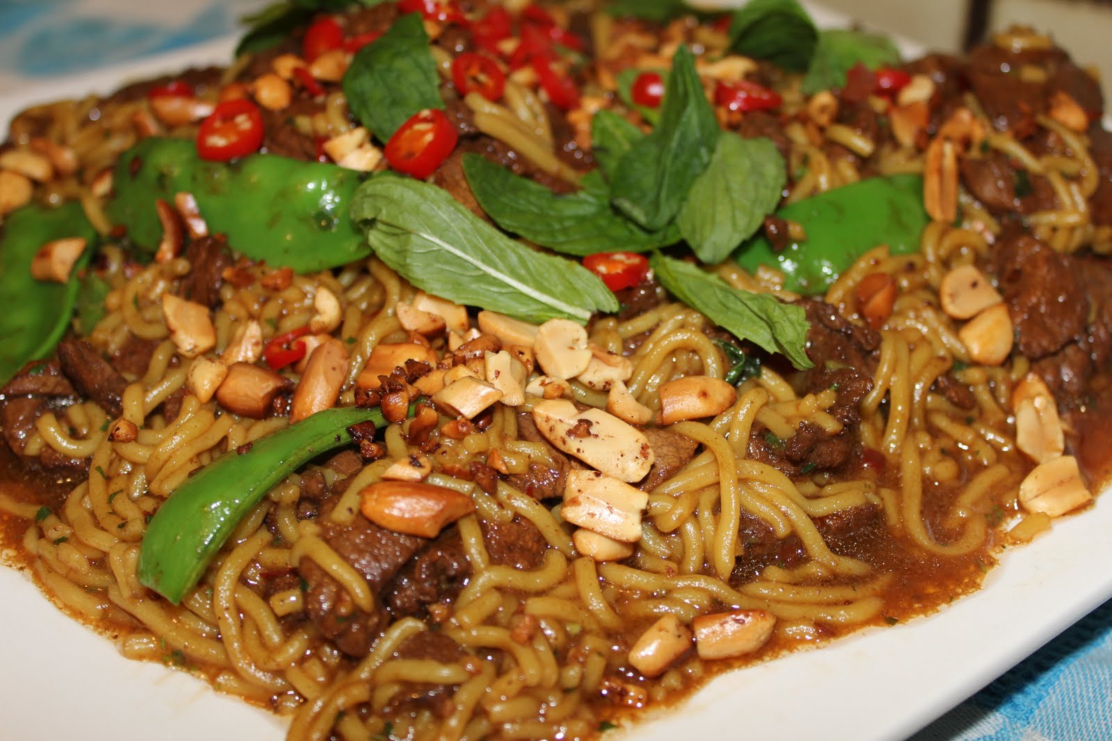 a dash of flavour: Balinese Chilli Lamb with Fried Noodles