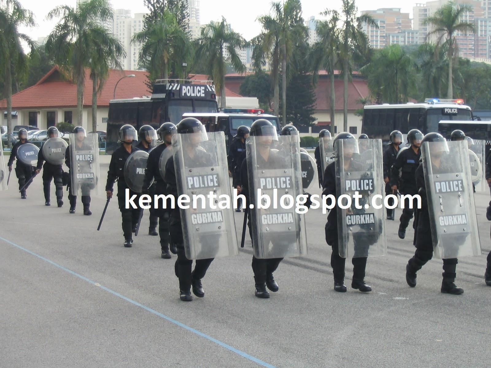 Senang Diri: A look at riot police from the Singapore Police Force ...