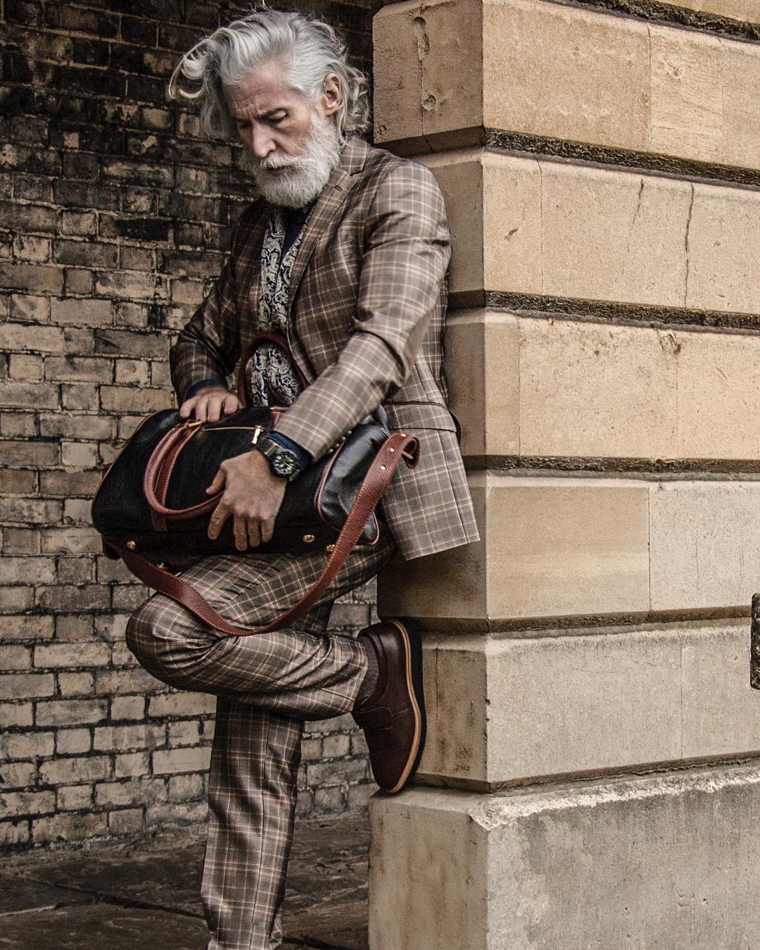 La edad es un número para los modelos masculinos Suits & Shirts Suits ...