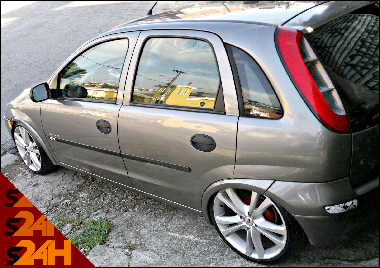 Corsa Hatch Aro 17 Perfeito... | Socados 24Hrs