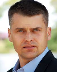 The Mary Reader: One of the Few By Jason Ladd