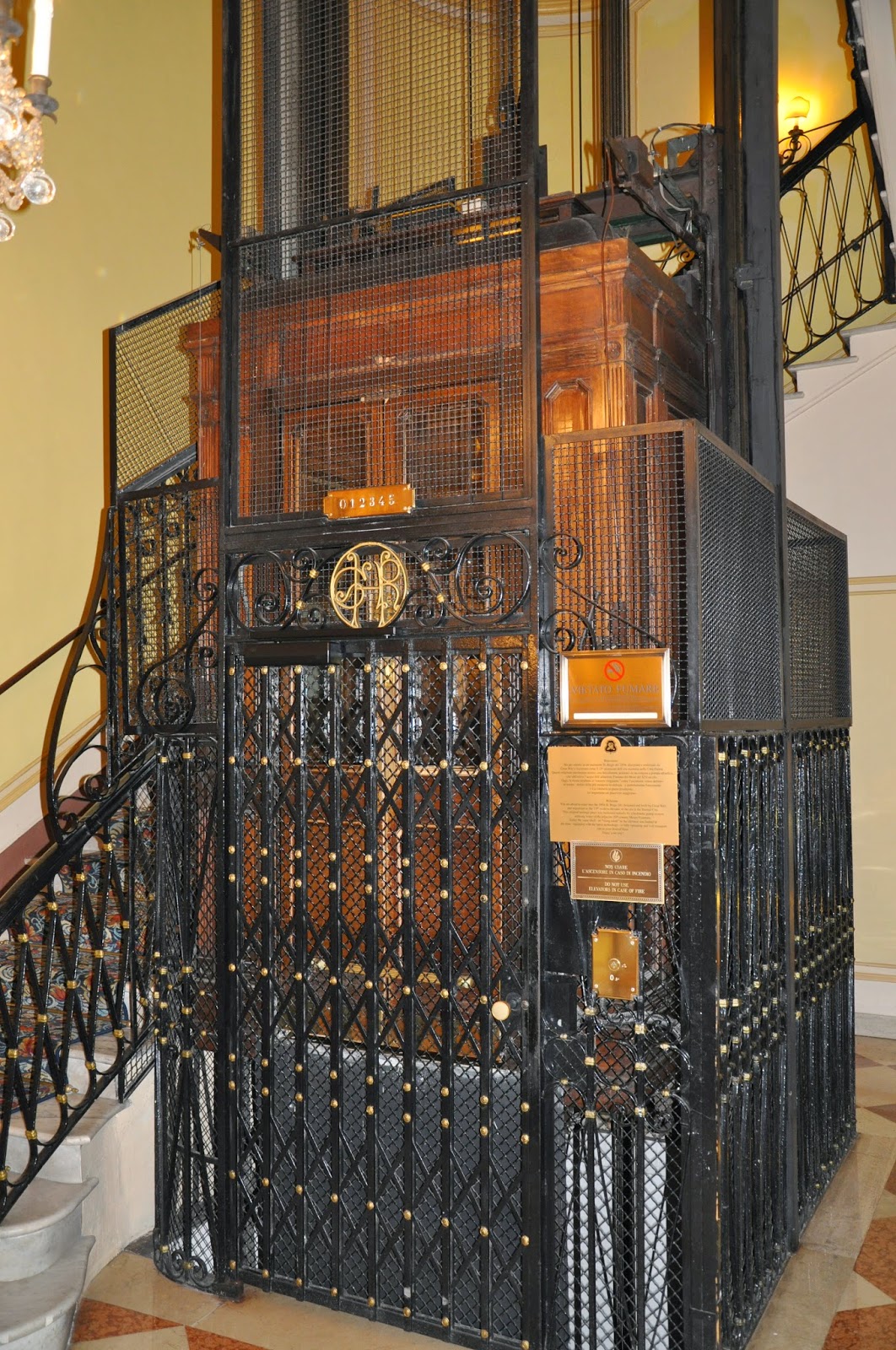 Orbis Catholicus Secundus: Rome's Oldest Elevator