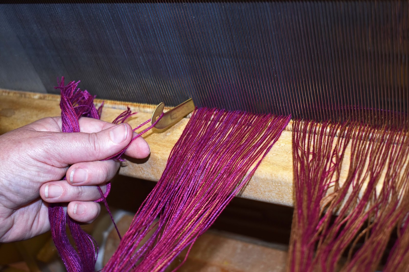 Tangible Daydreams: Warping the loom for a baby wrap
