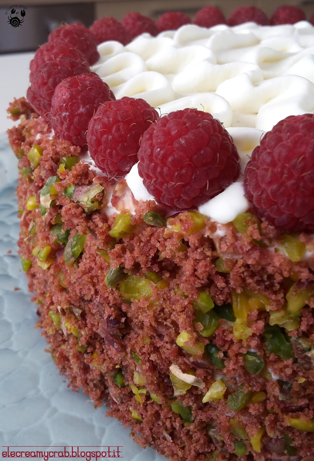 CREAMY CRAB: Red Velvet