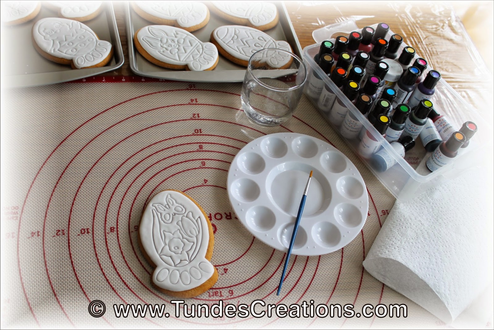 The Gingerbread Artist: Coloring cookies for Easter, my version of the ...