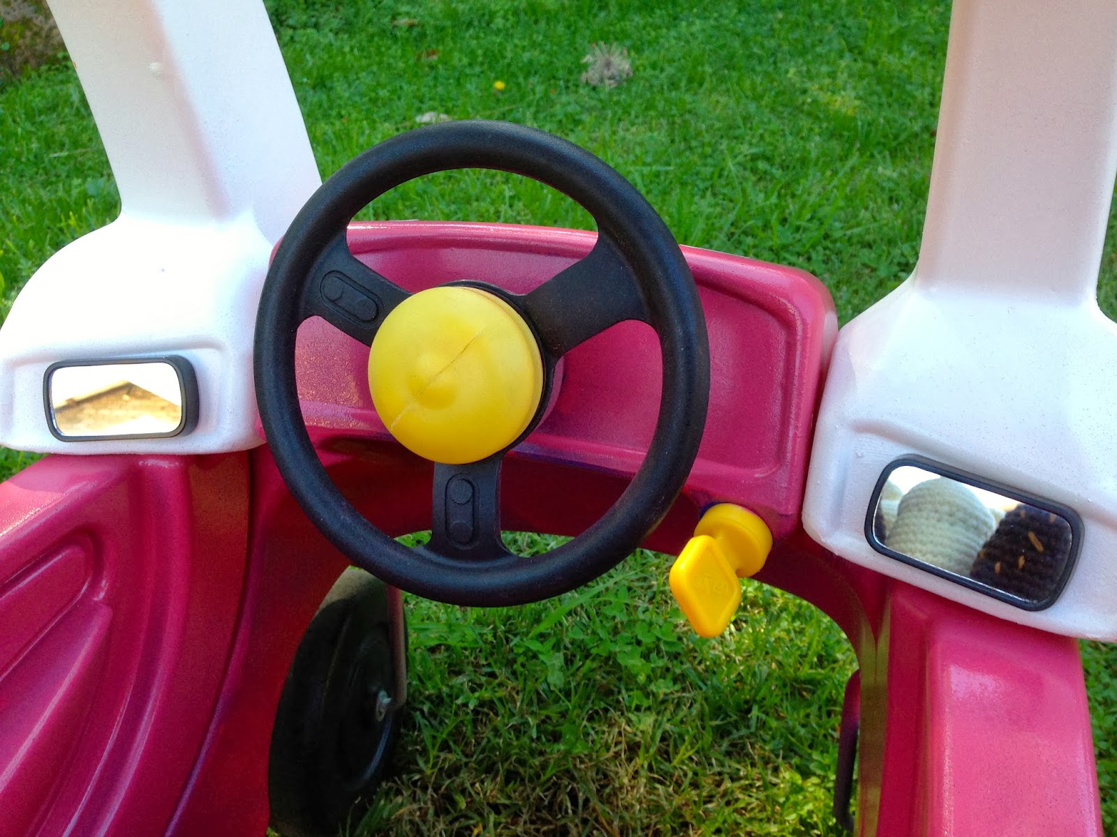 Giggleberry Creations!: Lil' Miss Whippy - Cozy Coupe Makeover!