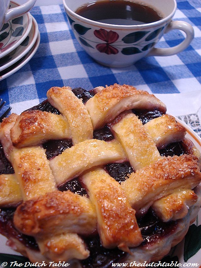 The Dutch Table: Kersenvlaai