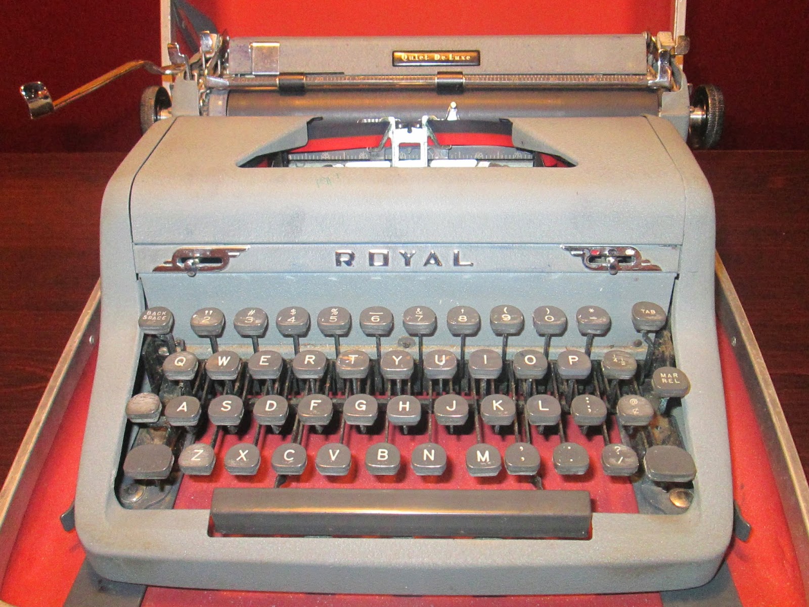 Royal Typewriters: Royal Quiet Deluxe, 1951