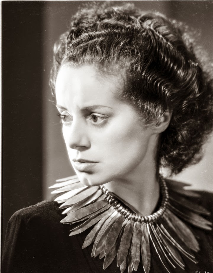 It's The Pictures That Got Small ...: THE FRIDAY GLAMOUR 15!